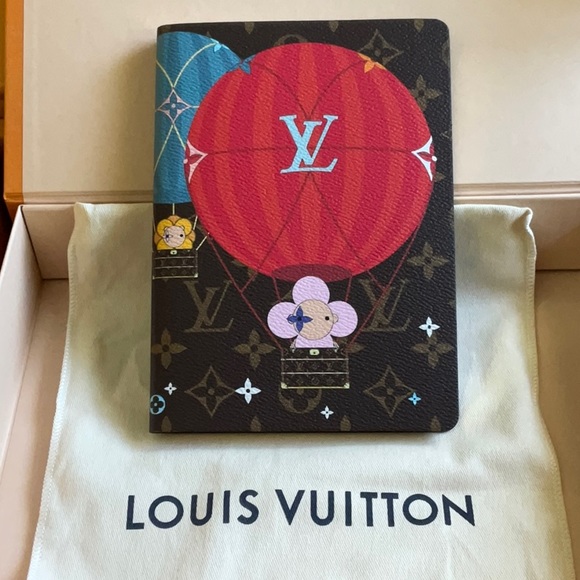 Louis Vuitton | Office | Louis Vuitton Vivienne Balloon Clemence ...